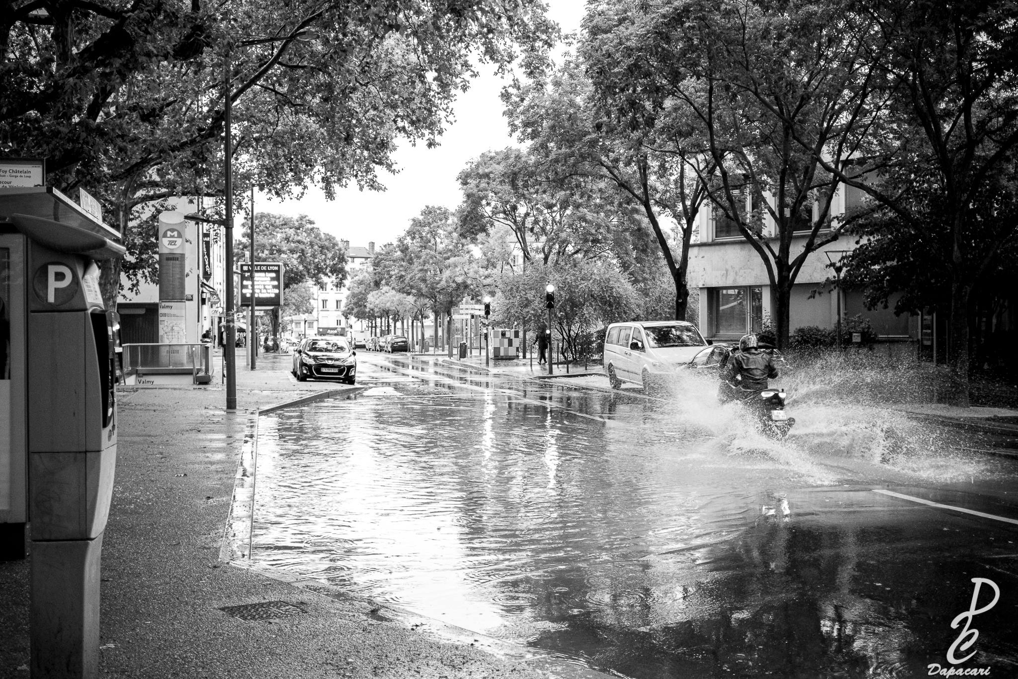 Comment photographier discrètement en photo de rue ? - Apprendre la ...